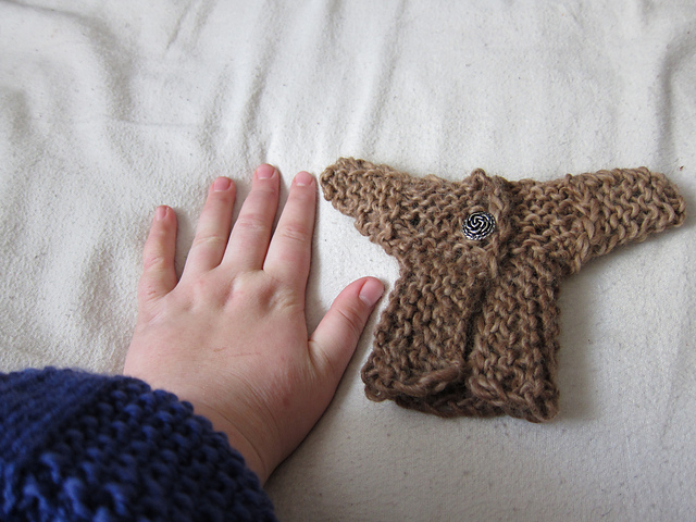 Ravelry: Mini Einstein Coat pattern by Sally Melville & Caddy Melville ...