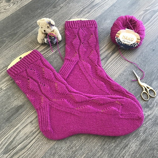 Ravelry: Mibisako's April Socks