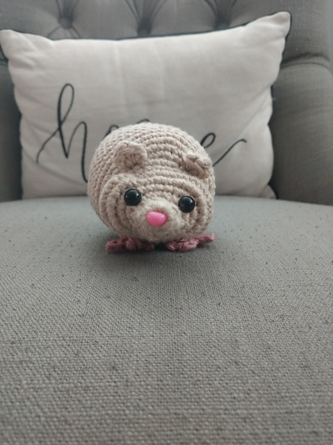 Ravelry: Leo the Lemming pattern by Michal Johnson
