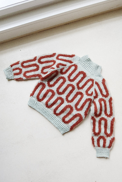 Ravelry: Wave Sweater Kid pattern by Spektakelstrik - Mie Firring