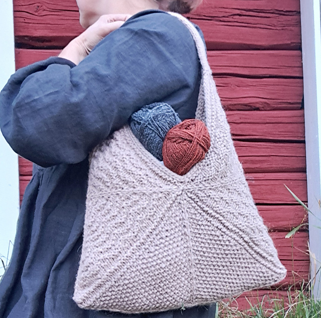 Ravelry: Mukana pattern by Miina Möttönen