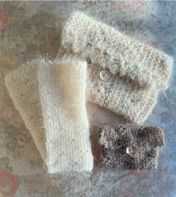 Ravelry: Milotte leftover lovelies | Wristwarmers pattern by Vicyyy