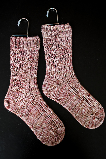 Ravelry: Layla Socks pattern by Knitting Expat Designs