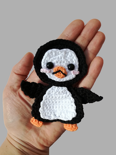 Ravelry: Penguin Applique pattern by Anabel Catalan