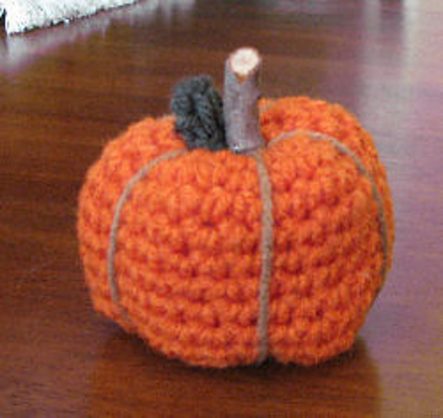 Ravelry: Pumpkin Pincushion pattern by C.L. Halvorson