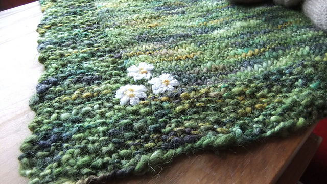 Ravelry: Daisies Blanket pattern by Mishi Designs