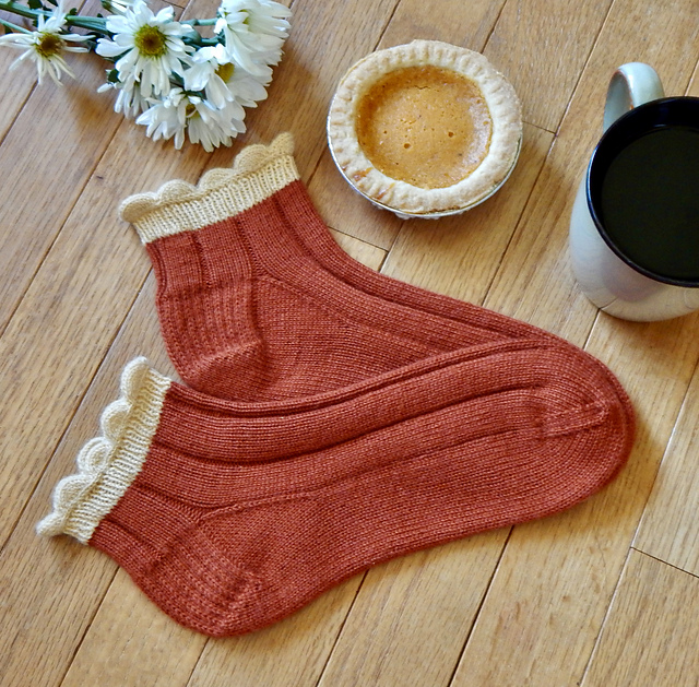 Ravelry: Perfect Pie Socks pattern by Annissa Groe