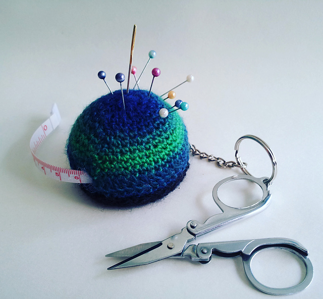 Ravelry: The Crafter's Thingy pattern by Rainsford