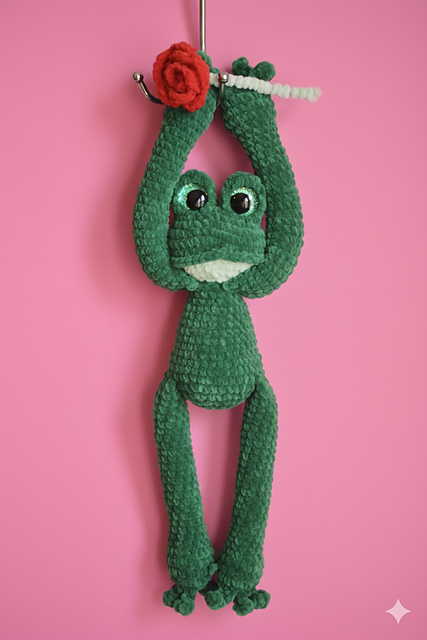 Ravelry: Phineas the Frog pattern by Melissa Magill