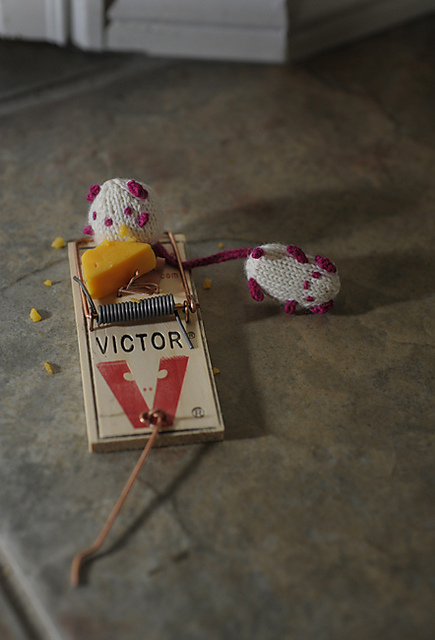 Ravelry: Conjoined Lab Rats pattern by Anna Hrachovec