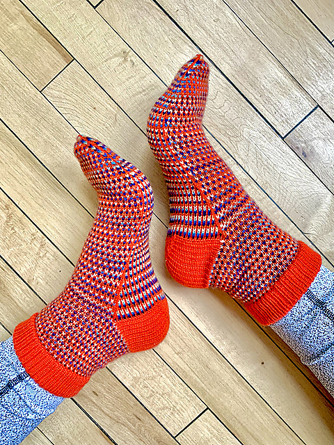 Ravelry: Simple Speckled Socks pattern by Caroline Johnson