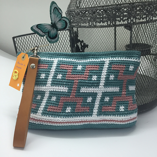 Ravelry: Aztec Bag pattern by Ana Alfonsin