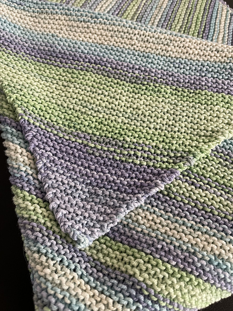 Ravelry: Corner Rectangle Baby Blanket pattern by Mollie May