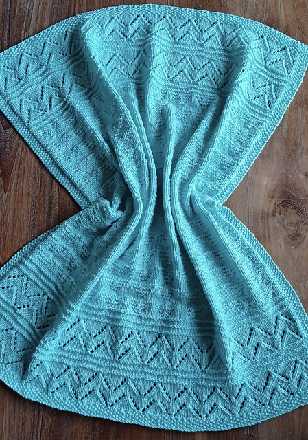 Ravelry: Tippie Top Baby Blanket pattern by Mollie May