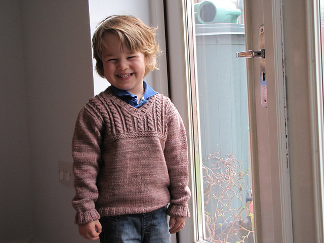 Ravelry: Round or V-necked Sweater pattern by Sirdar