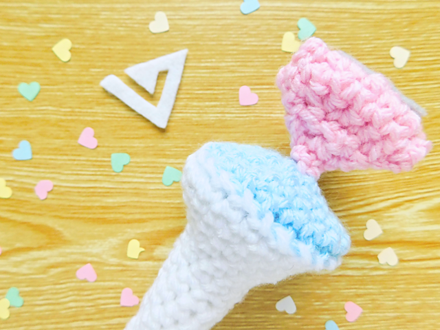 Ravelry: SEVENTEEN Light Stick pattern by Mooeyandfriends