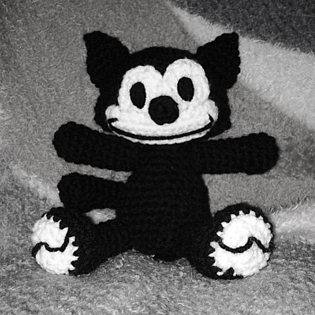 Ravelry: Felix the Cat pattern by MoonlitShop Patterns