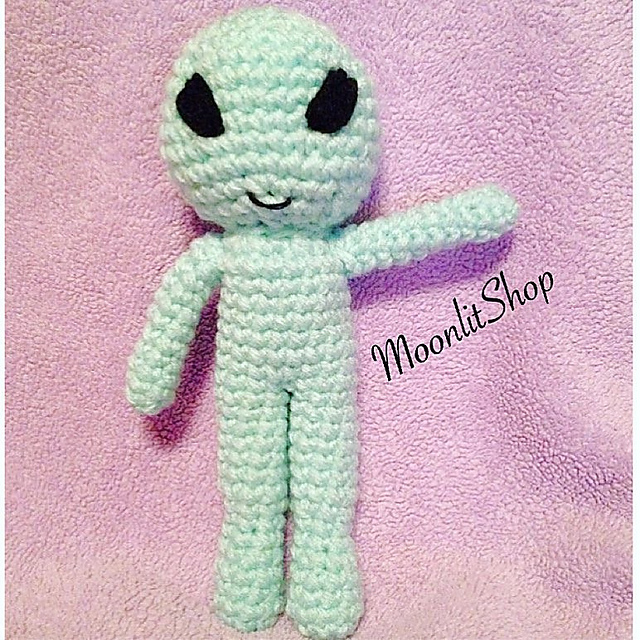 Ravelry: Alien pattern by MoonlitShop Patterns