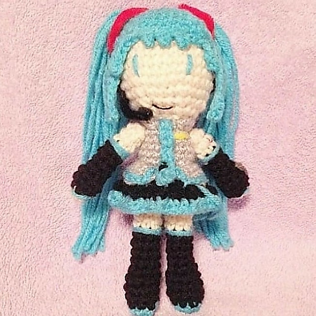 Ravelry: Hatsune Miku pattern by MoonlitShop Patterns