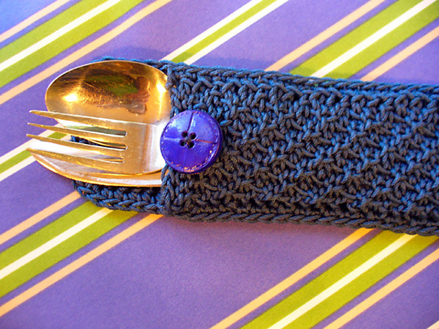 Ravelry: Cutlery Cozy pattern by Sarah Beaton