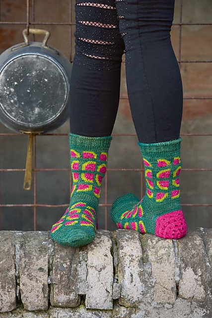 Ravelry: Sirkusapinat Vesa & Vesa pattern by Tiina Kaarela