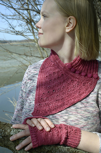 Ravelry: Vadelmavene pattern by Pirjo Iivonen
