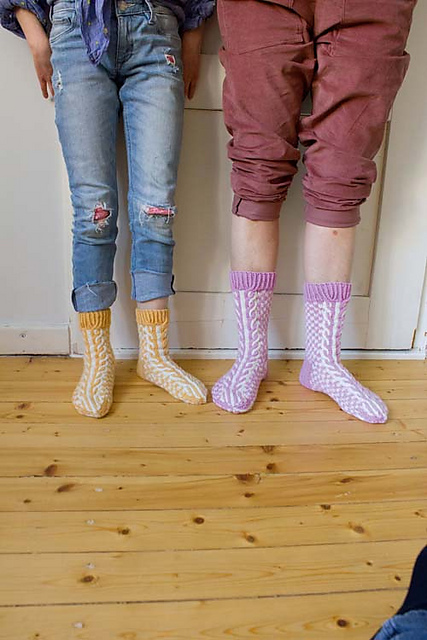 Ravelry: Huuma pattern by Hanne Piirainen