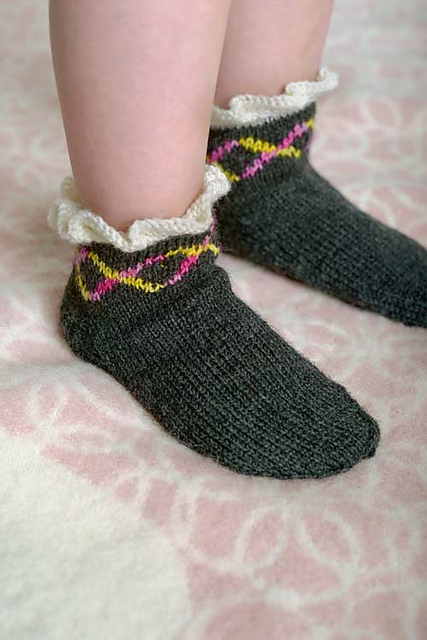 Ravelry: Lilja pattern by Tiina Kaarela