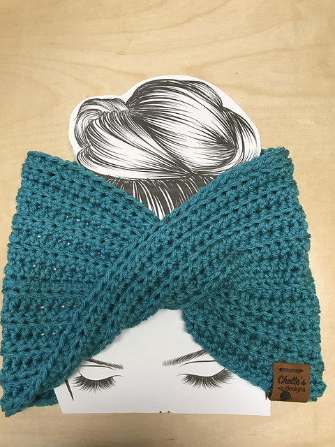 Ravelry: The Quail Creek Headwarmer pattern by Michelle Raynor