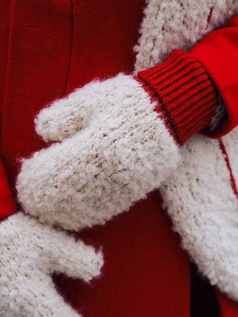 Ravelry: Temple Mittens pattern by Miriam Walchshäusl