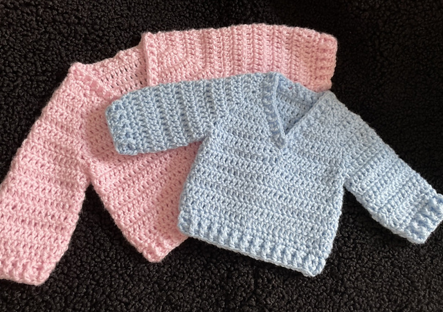 Ravelry: Twinkle Jumper (baby) pattern by Christine Higham