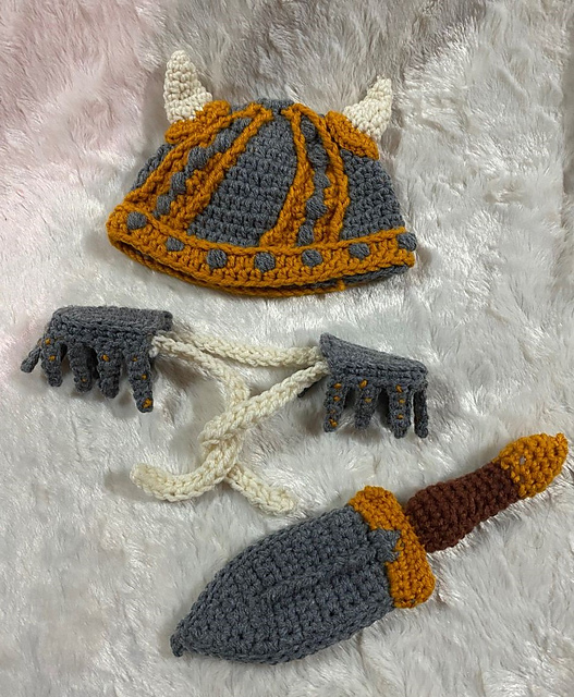 Ravelry: Baby Viking Set pattern by Alesha Reed