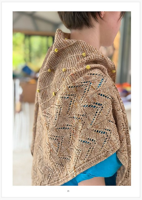 Ravelry: Sonas pattern by Sara R.