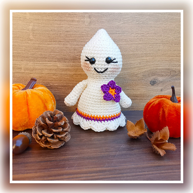 Ravelry: Little Ghost - Kleiner Geist pattern by Michaela Sumionka