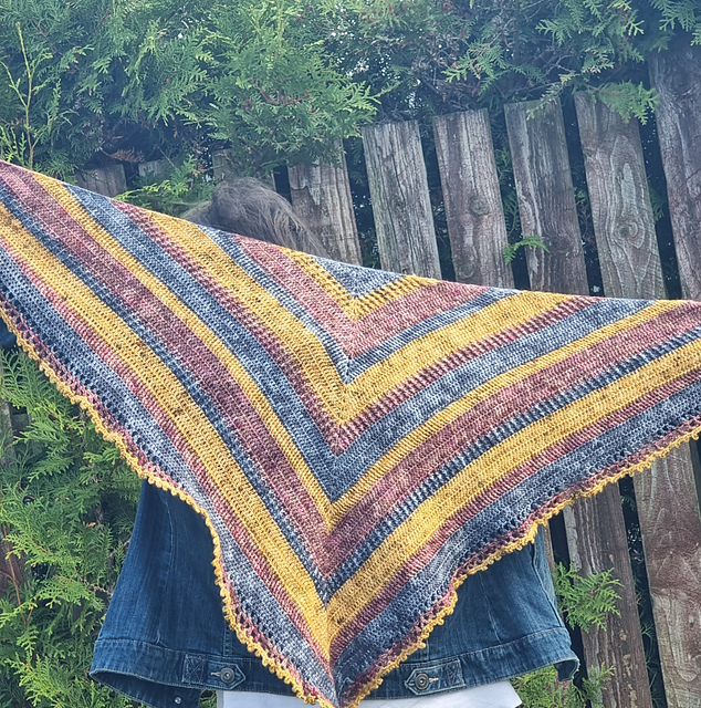 Ravelry: Autumn Wings Shawl pattern by My Yarny Corner