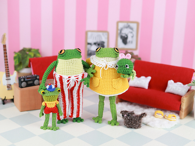 Ravelry: Family Outfit and Kids pattern by Marina Chuchkalova