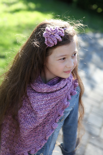 Ravelry: Brightly Flower pattern by Myla Vayner