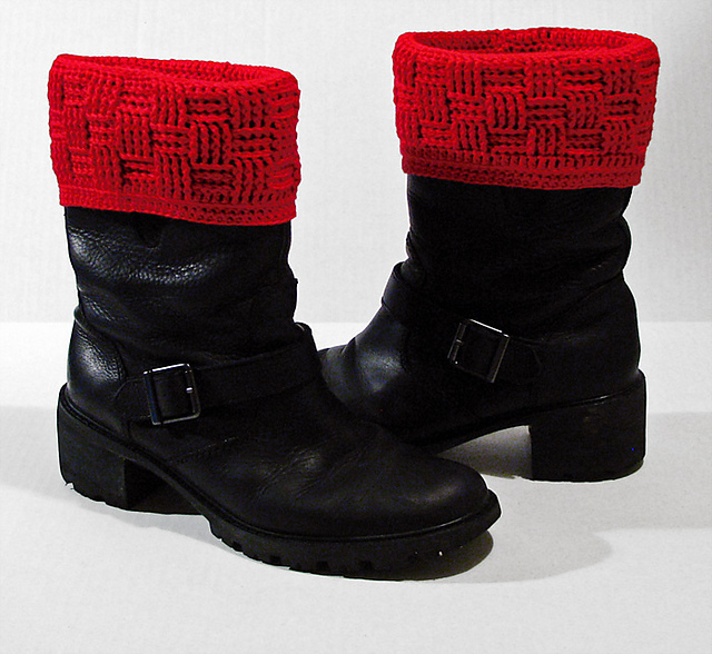 Ravelry: Basketweave Boot Covers pattern by MyntKat