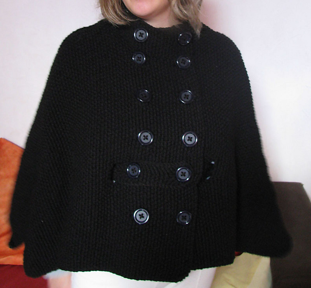 Ravelry: Sergent capelet pattern by Myriam CORBET