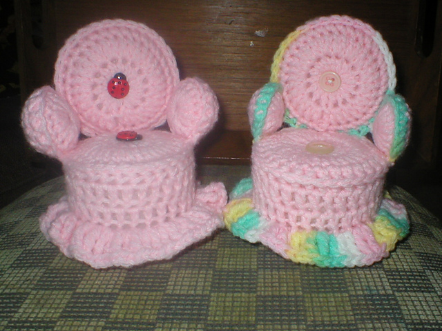 Ravelry: Fashion Doll Size Chairs pattern by Karen Glasgow Follett