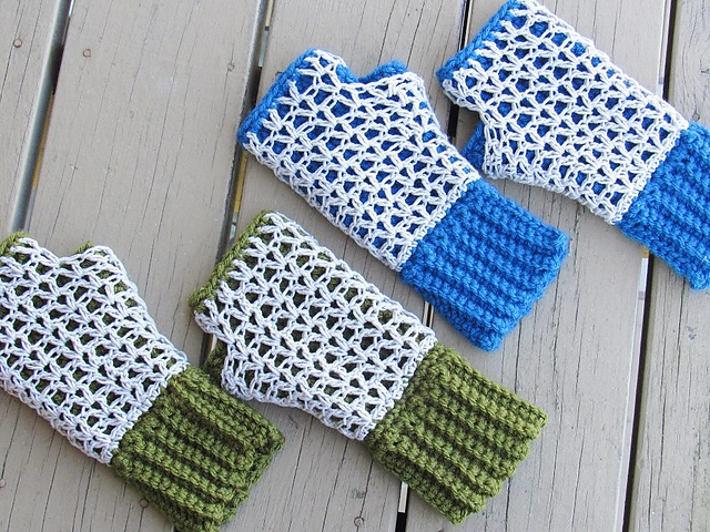 Ravelry: Claire Fingerless Mittens pattern by CrochetDreamz