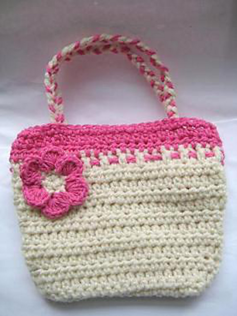 Ravelry: Artsy Crochet Bag pattern by CrochetDreamz
