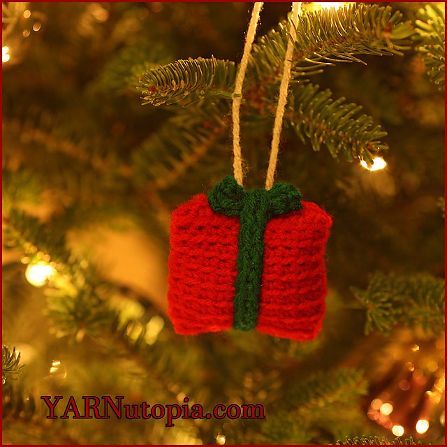 Ravelry: Gift Box Ornament pattern by Nadia Fuad