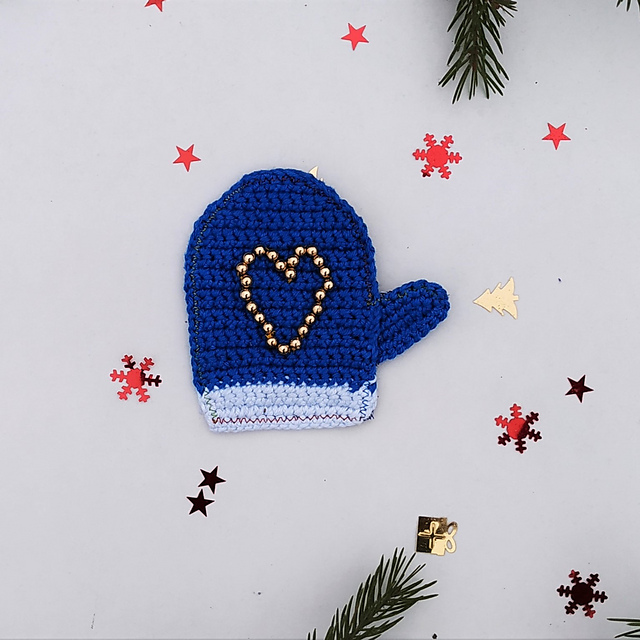 Ravelry: Mitten applique pattern by Nadia Perepelitsa