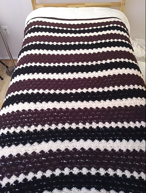 Ravelry: Nana-Emma's -Jamaica Round Shell Afghan