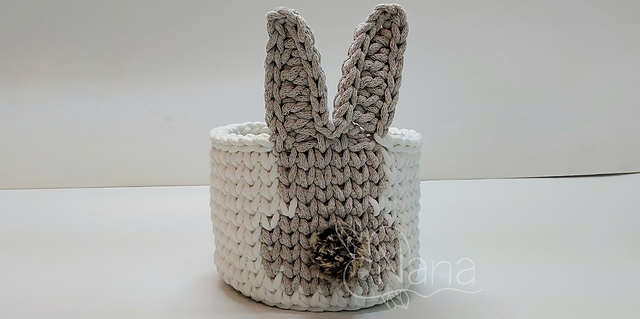 Ravelry: Basket with Bunny pattern by Melinda Molnar