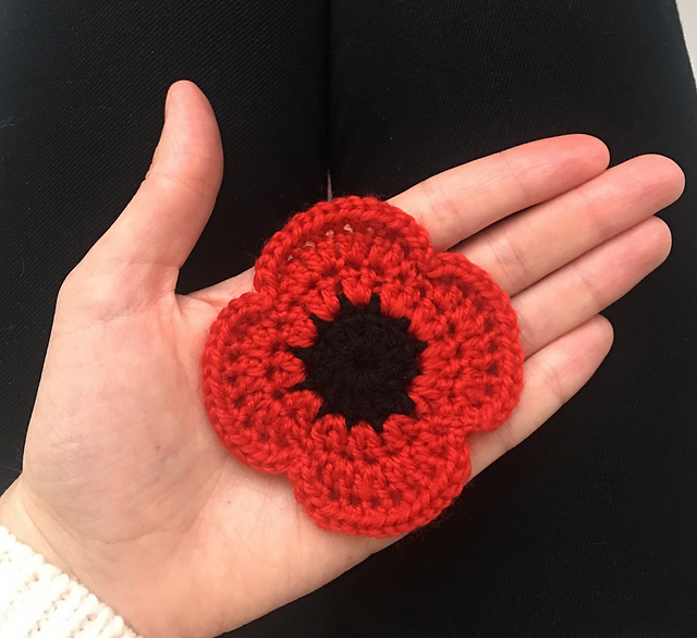 Ravelry: Easy 4 Petal Poppy pattern by Kate Bridge
