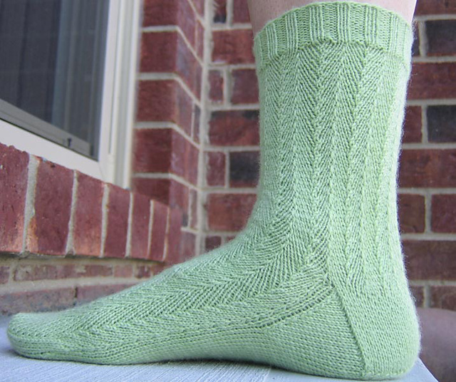 Ravelry: Bevel pattern by Natalie Bollin