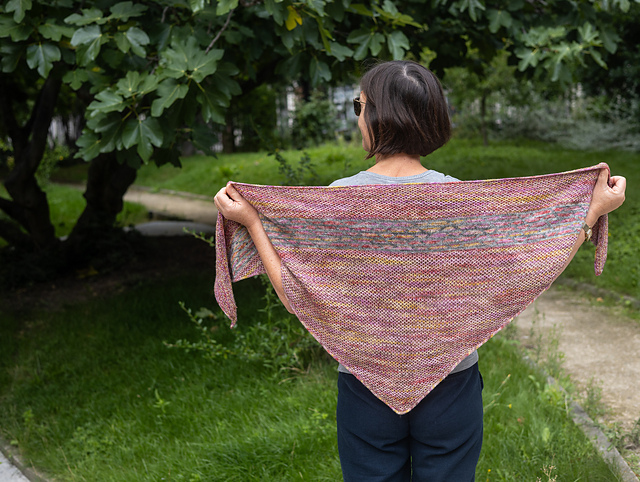 Ravelry: Comme une gravure pattern by Natalie Chautemps