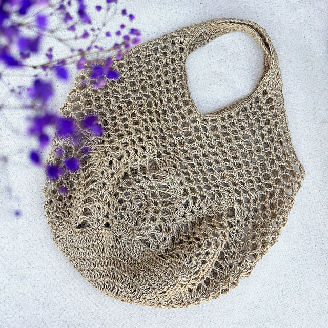 Ravelry: Boho Pineapple Jute Bag pattern by Natalie Lviv